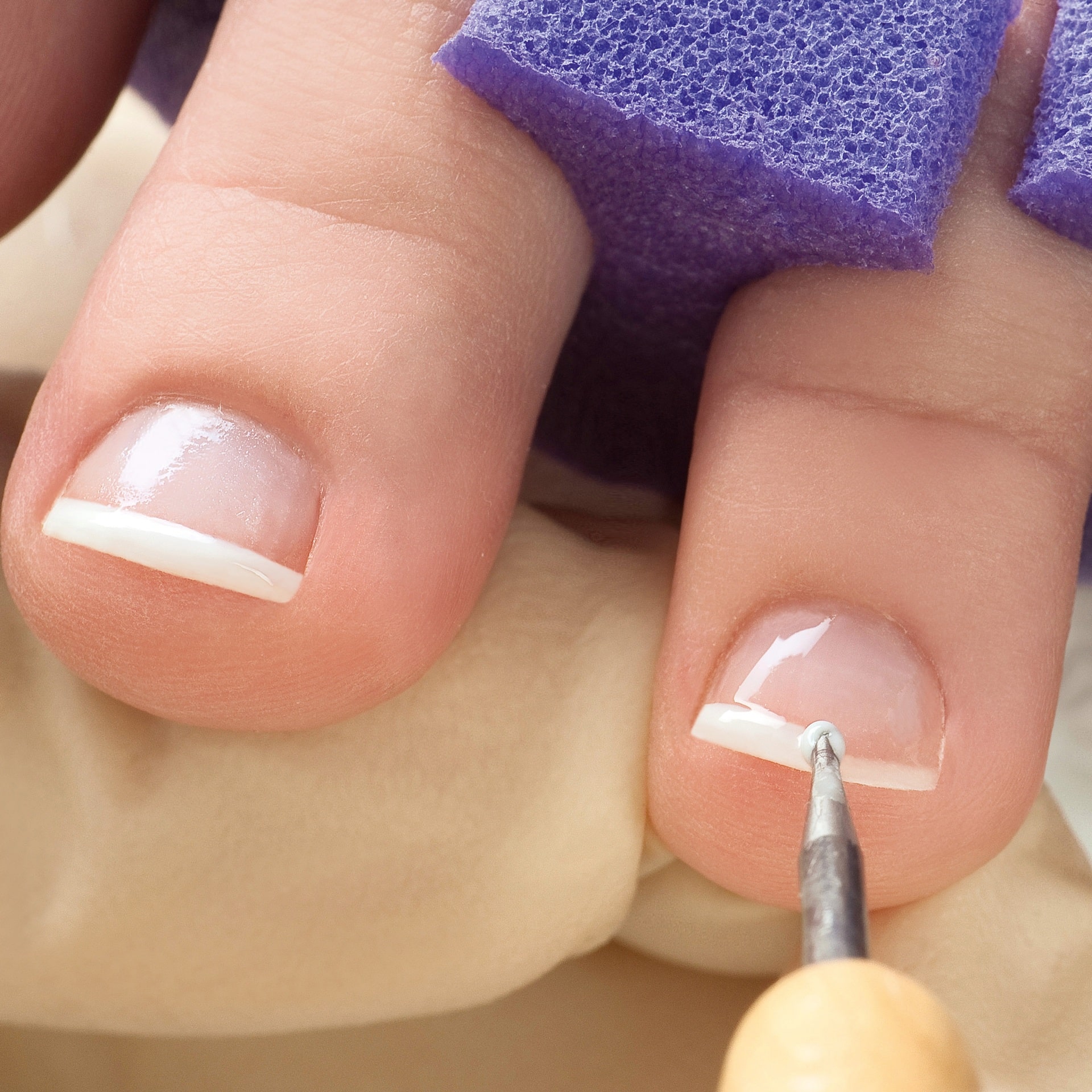 LCN Wilde-Pedique Gel Pedicure | LCN UK